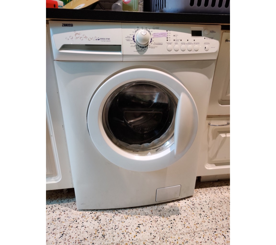 Machine à lessiver Zanussi easy iron 7kg | Faillites.info